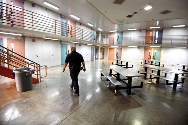 Riot, COVID prompt changes at jail facility in Wailuku | News, Sports ...